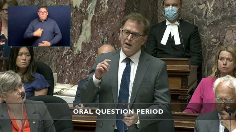 BC Liberals call for Health Minister Adrian Dix to resign amid health ...